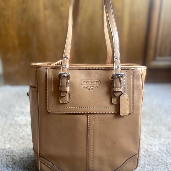 Coach | Bags | Coach Hampton Tote | Poshmark